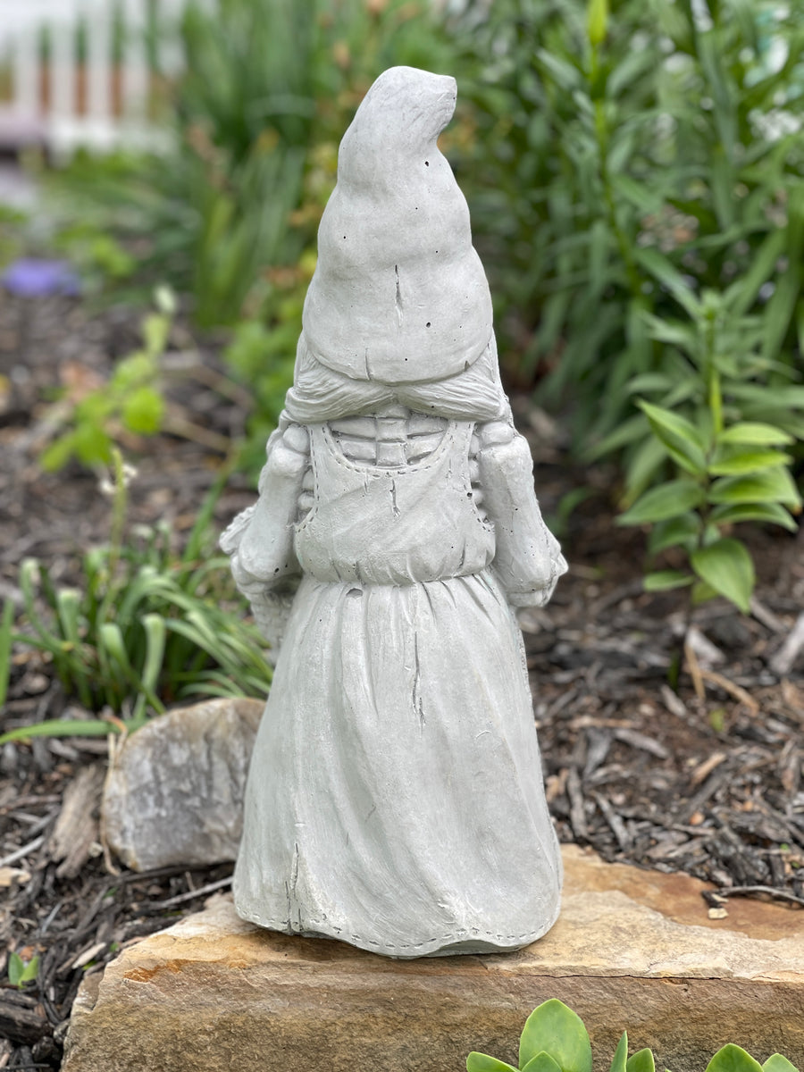 Skeleton Woman Gnome – The Artsy Garden